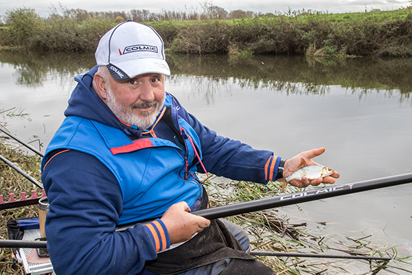 Long Whip Fishing - Richard Chave | Match Fishing